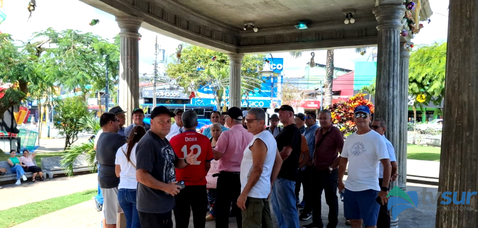 Pensionados en Pérez Zeledón se manifestaron en apoyo al Movimiento ...